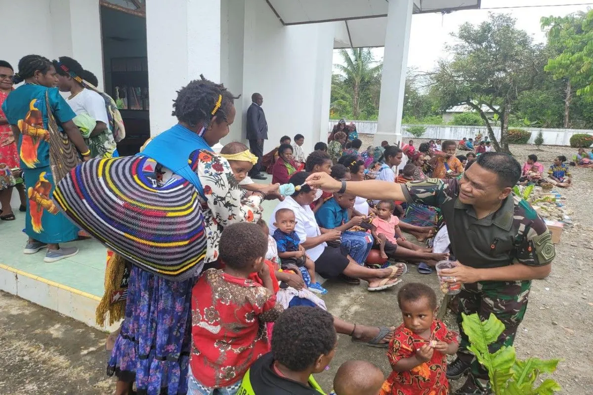 Sharing the Love on Sunday: TNI Distributes Basic Necessities to Papuan ...