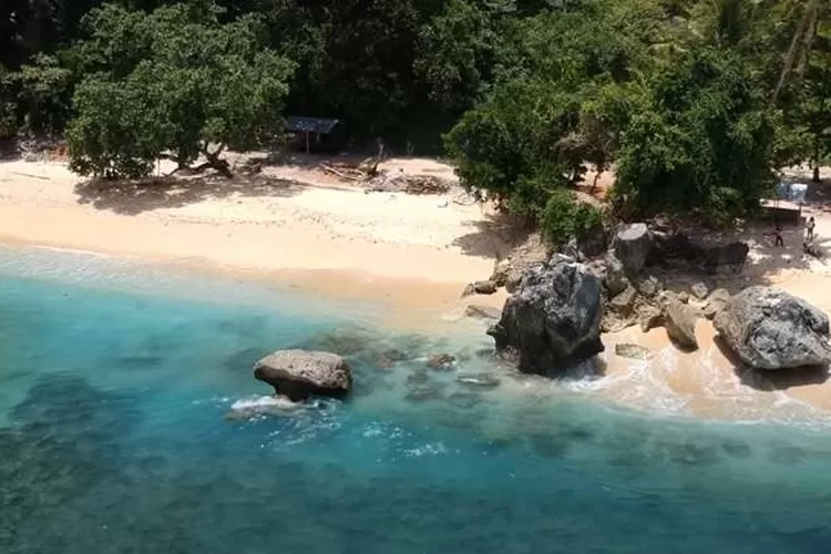 Base-G Beach, a Panoramic Hidden Spot 20 Minutes from Jayapura – West ...