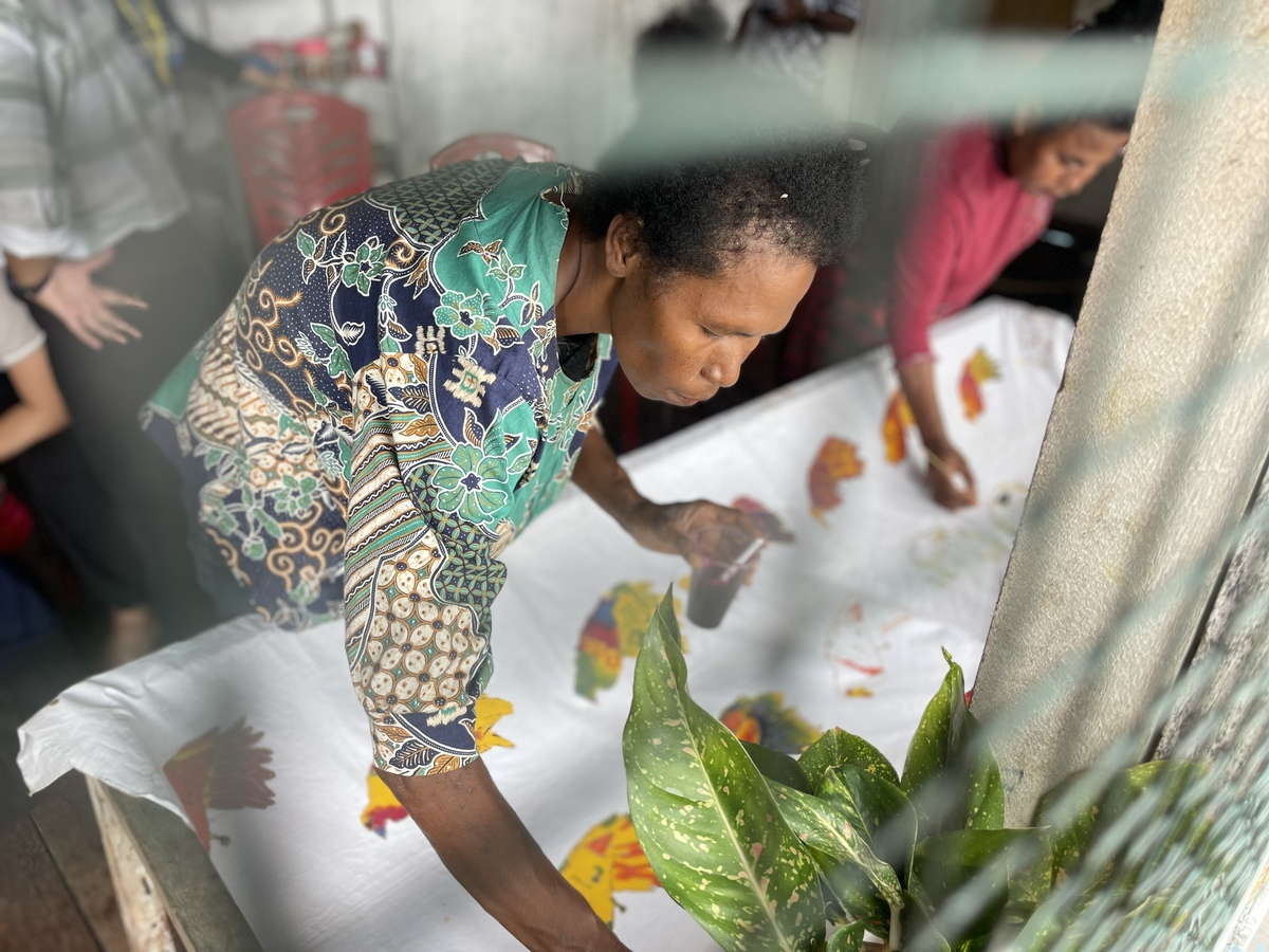 Treading the Path of Papua Batik from the Natural and Cultural Harmony ...